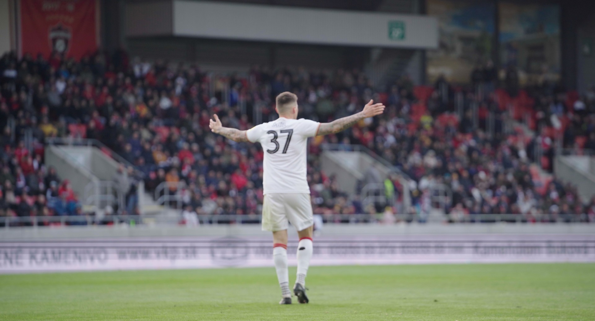 Martin Škrtel vykopol do kín svoj životopisný dokument - oKulture.sk